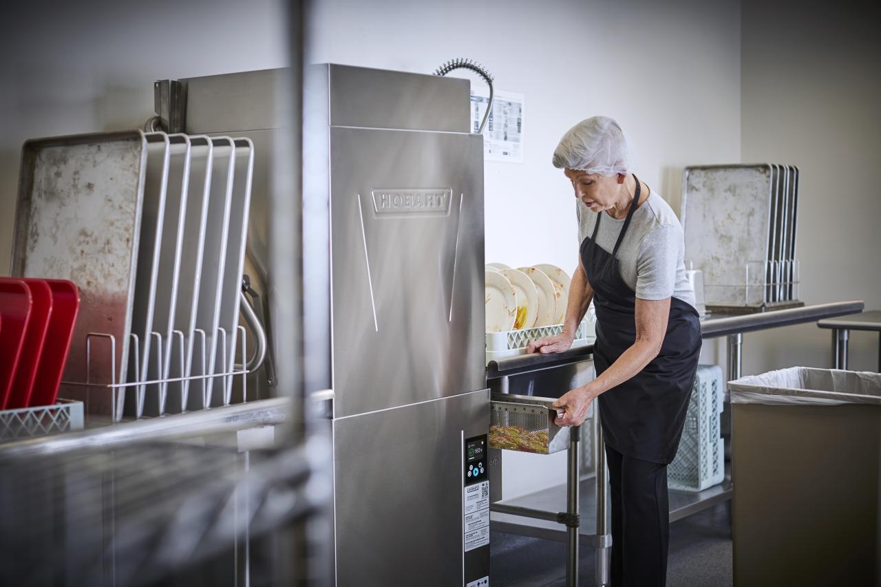 Hobart AM16 ASR Door Type Commercial Dishwasher | Hobart